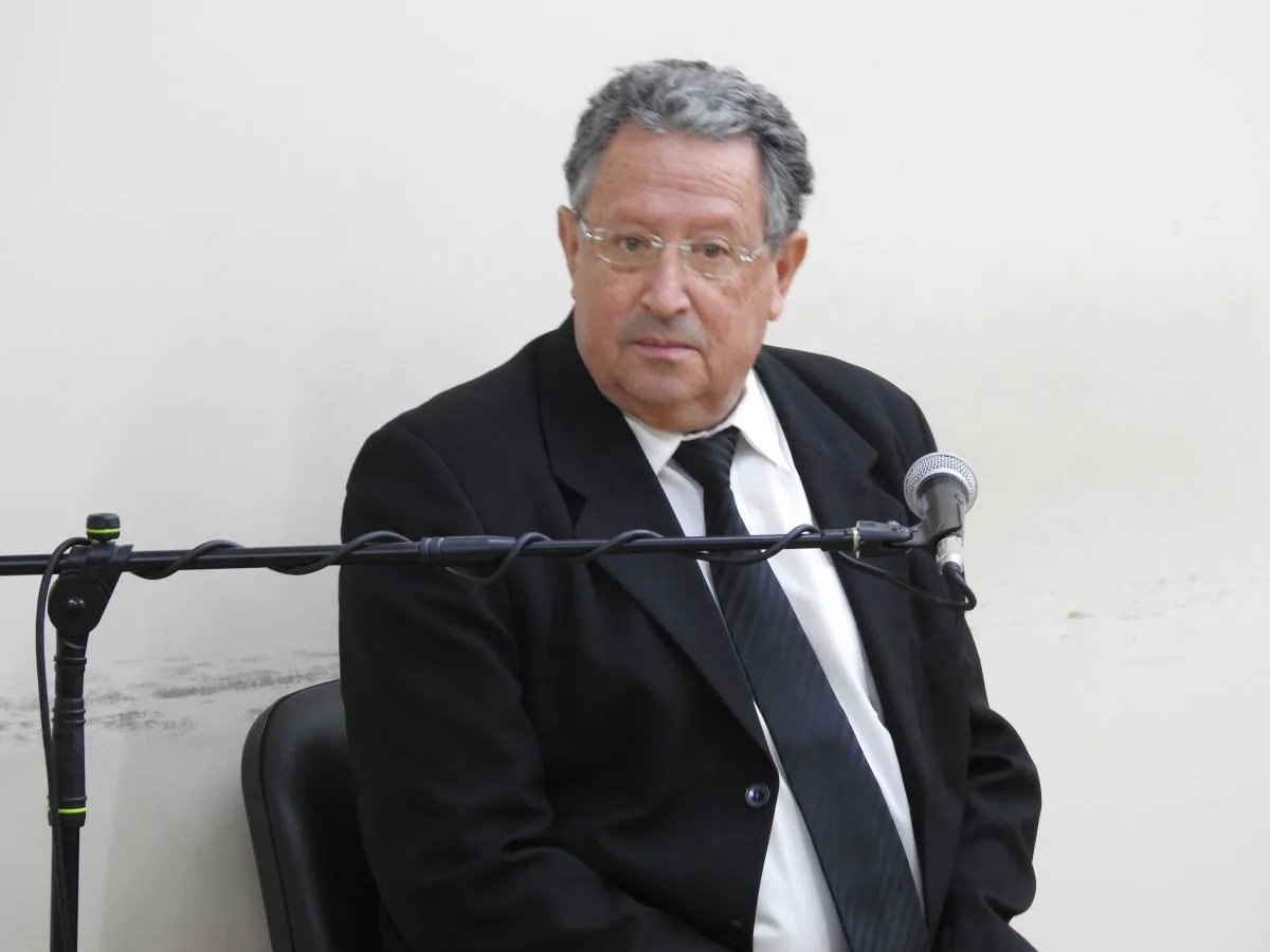 El médico amigo de Mario Parisí deberá realizar trabajos comunitarios ...