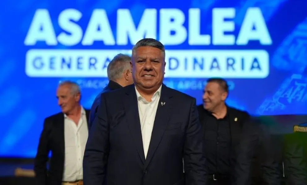 Chiqui Tapia, complicado: la DGI denunció a la AFA por presunta ...